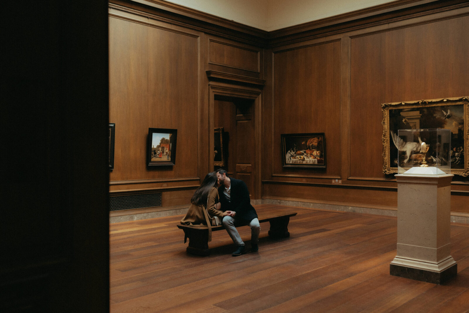 Helena + Ali at The National Gallery of Art - jonathanhicksjr.com
